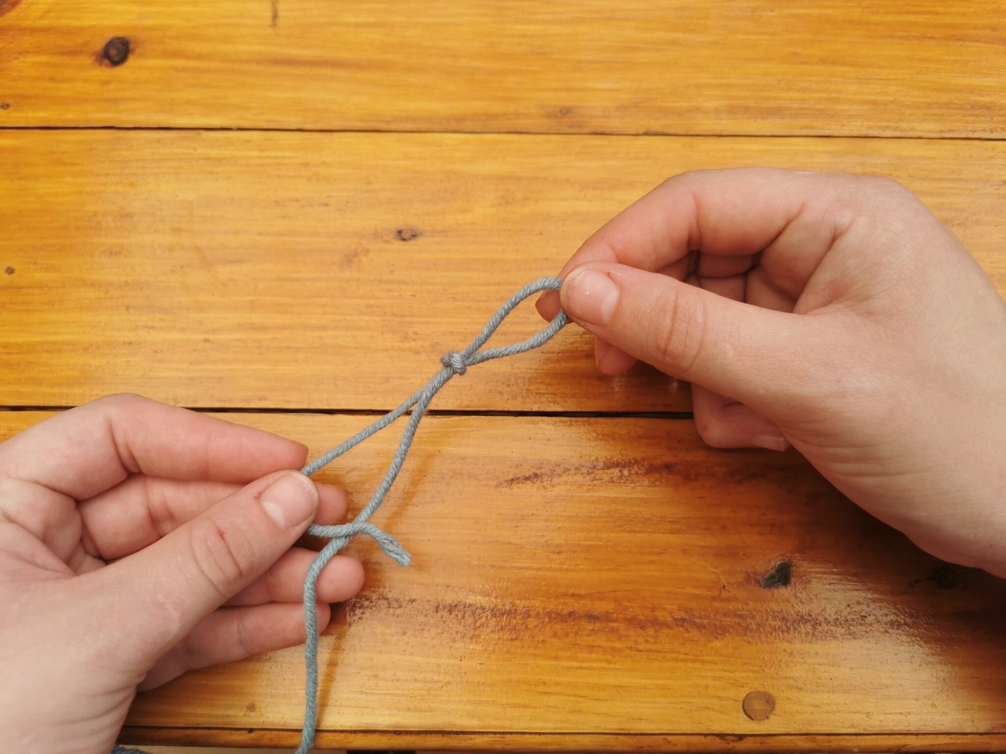 How to crochet: For Absolute beginners · Hopelessly Devoted Crochet